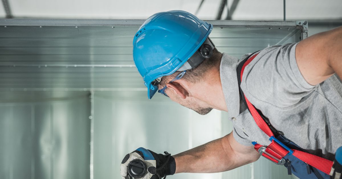 Confined Space Cleaning: Challenges, Protocols, and Safety